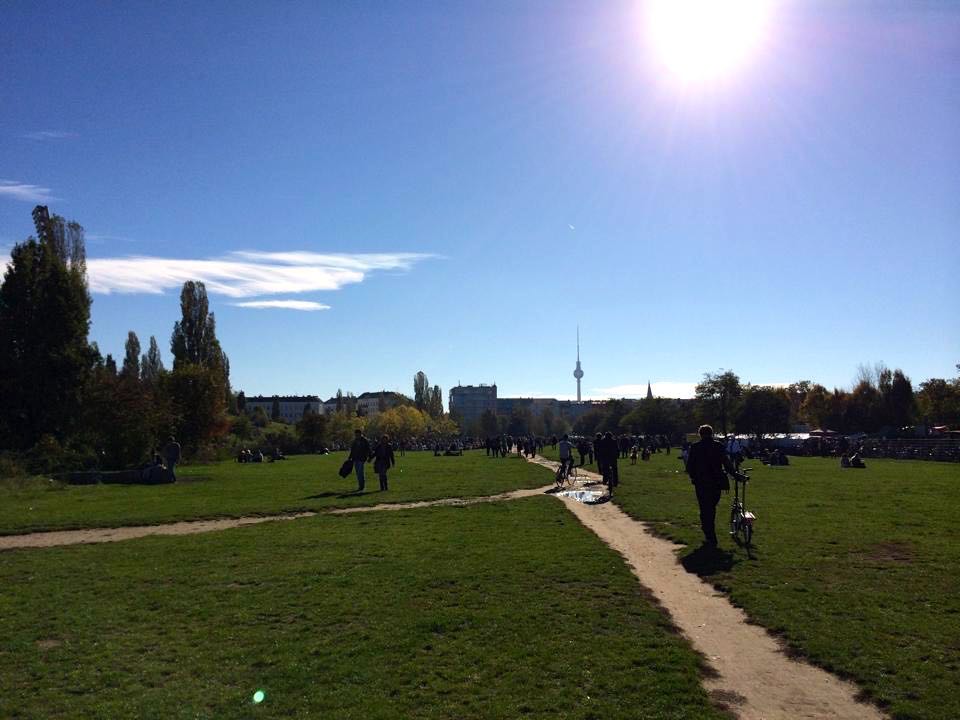 Sundays at Mauerpark - Girl x Departure